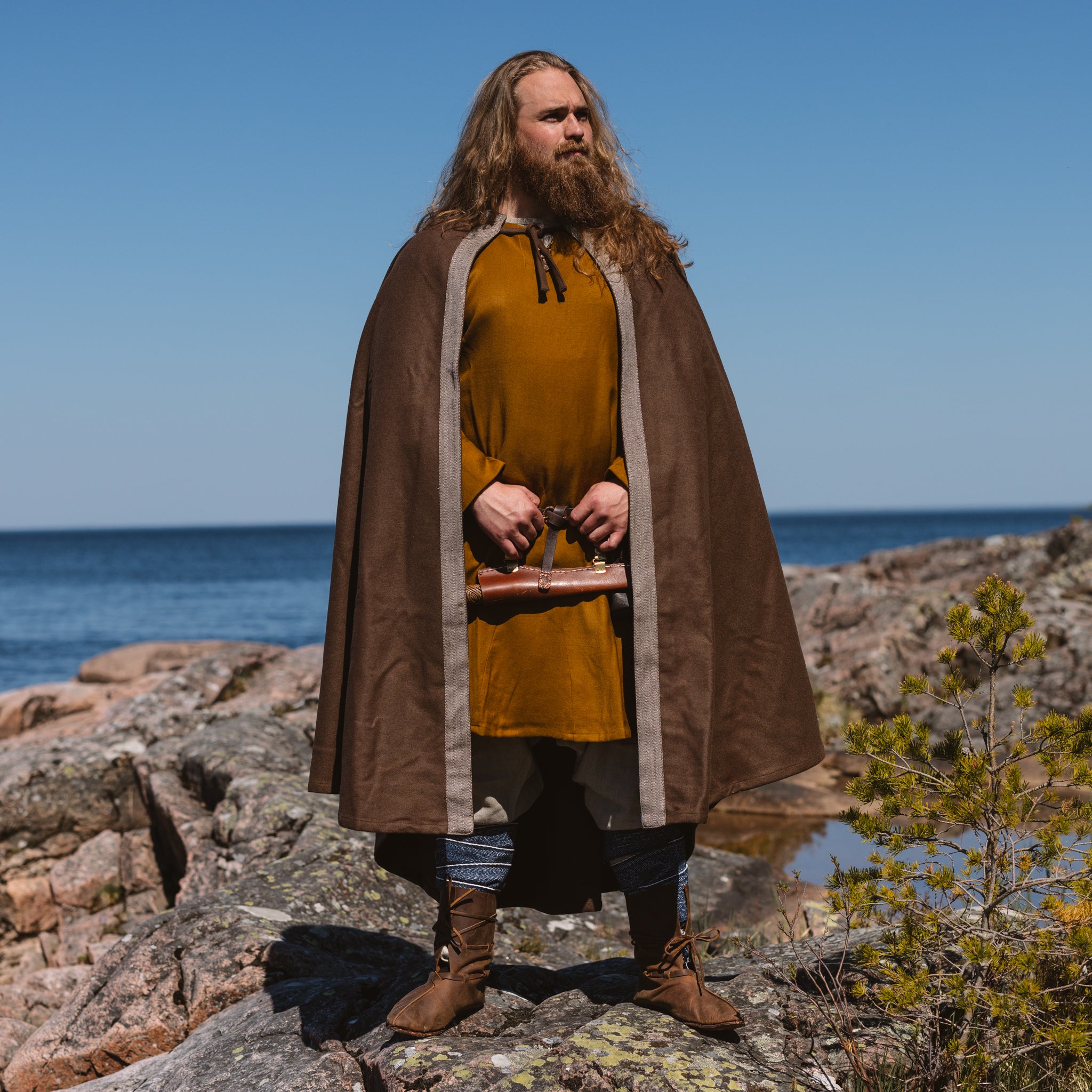 Viking Half-Circle Cloak, Brown – Grimfrost
