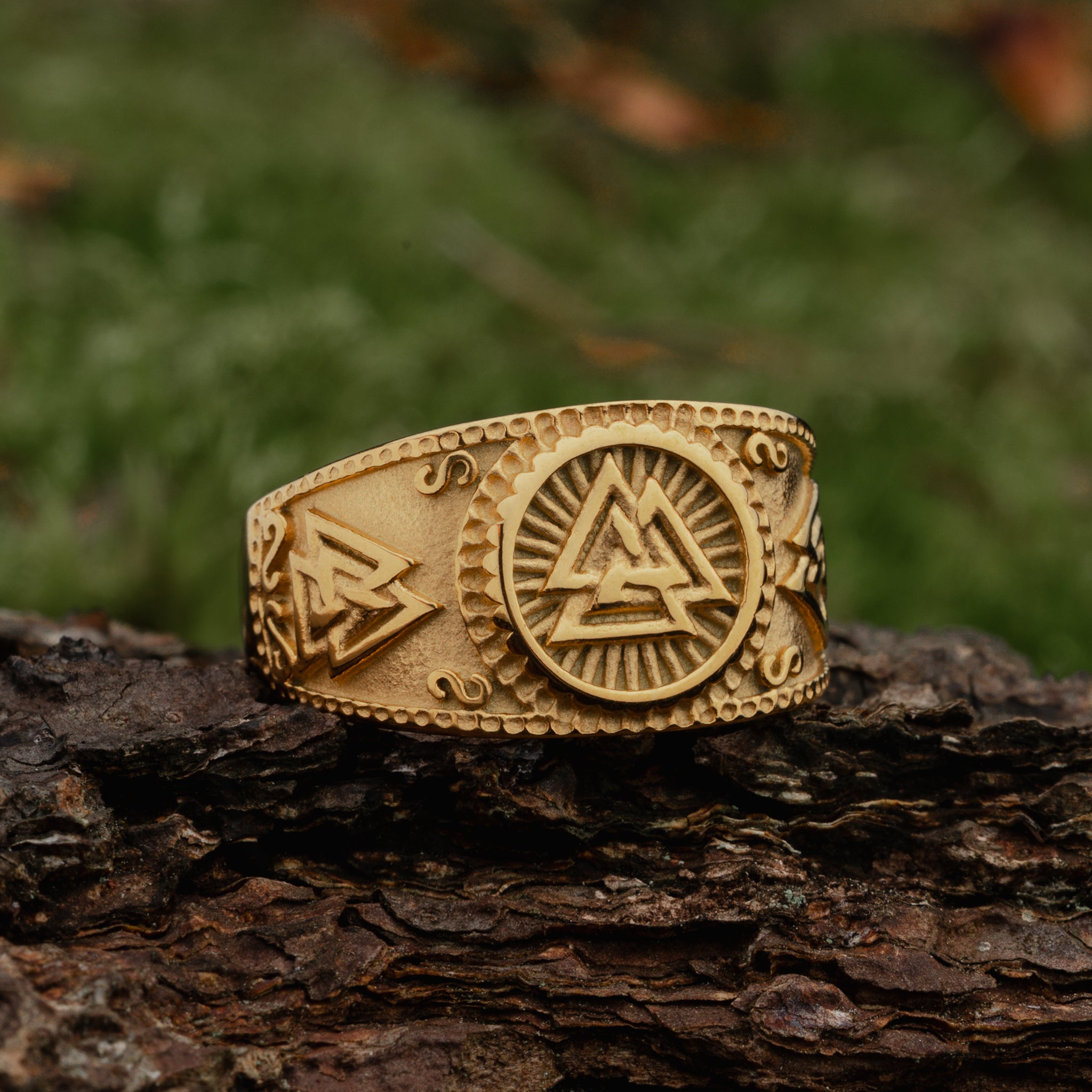 Valknut Ring, Gold Plated – Grimfrost