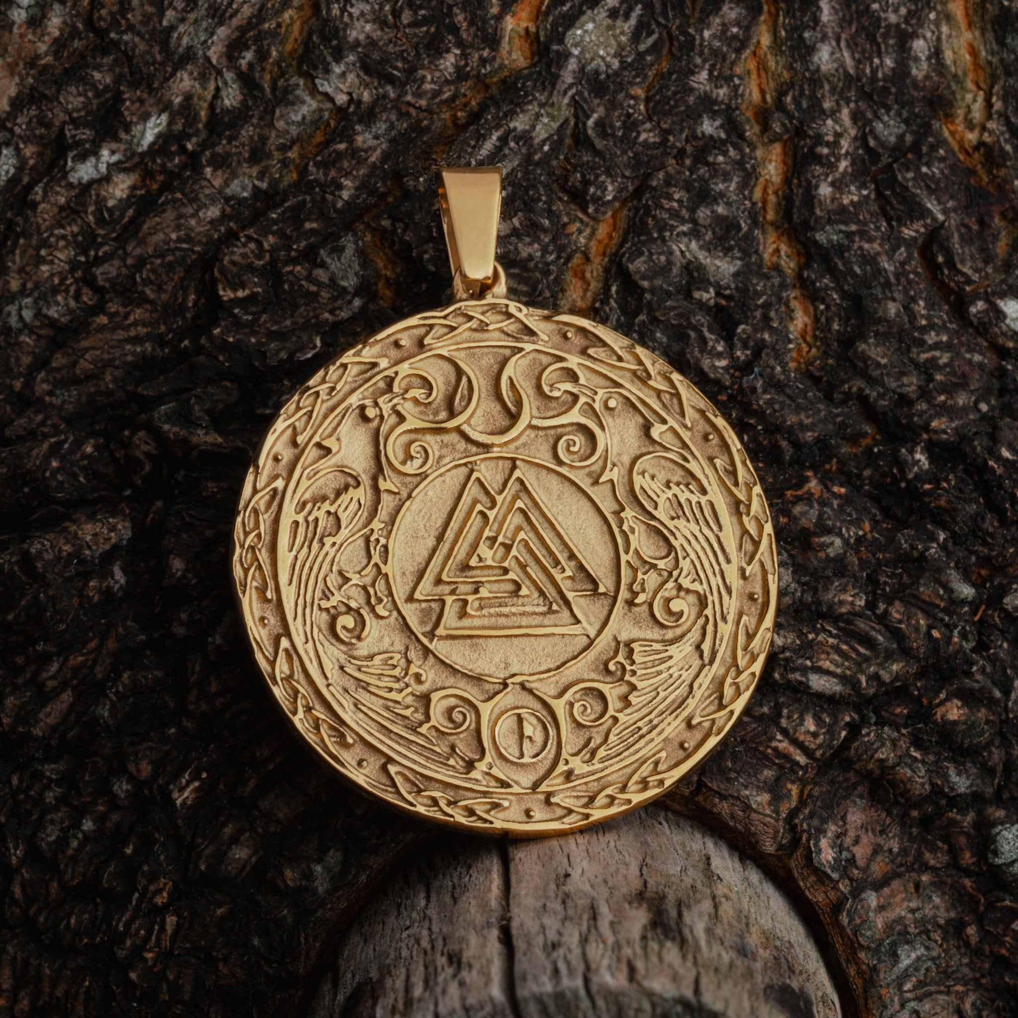 Valknut Pendant, Gold Plated – Grimfrost