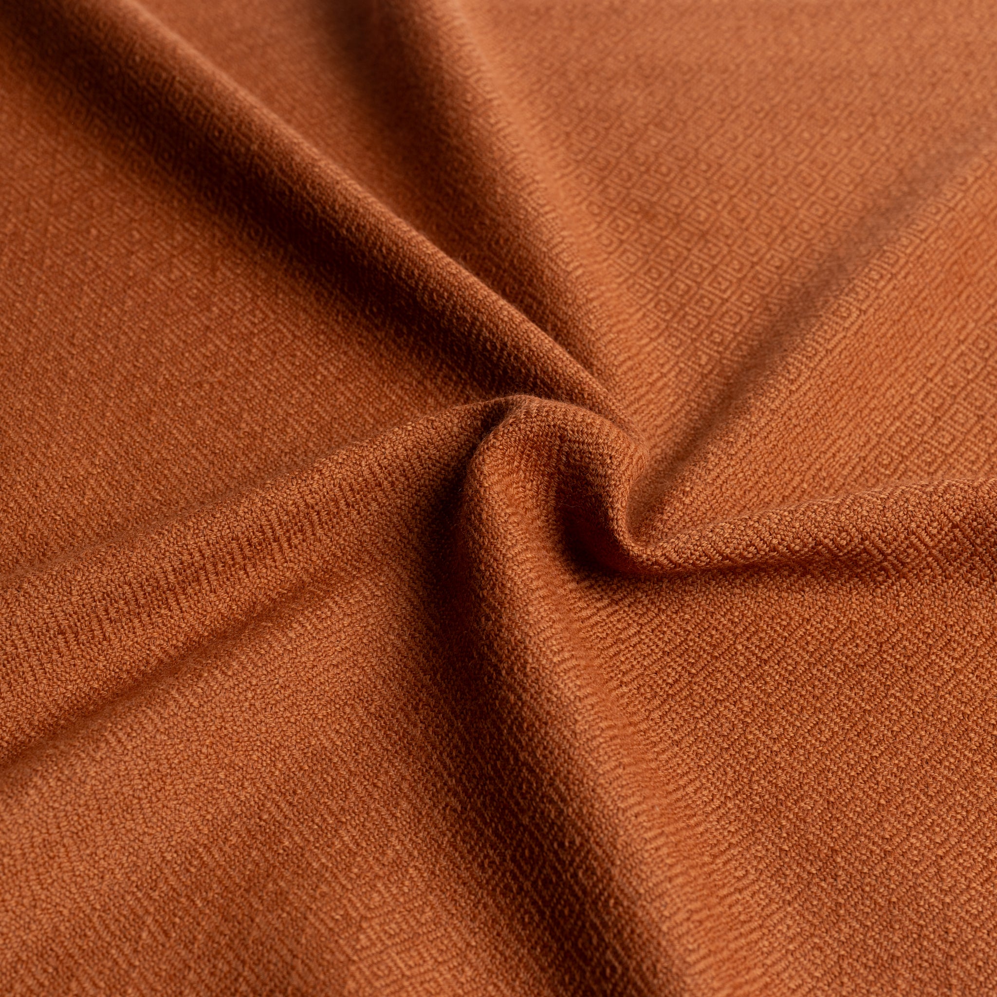 Diamond Wool, Handwoven, Plant Dye Brown – Grimfrost