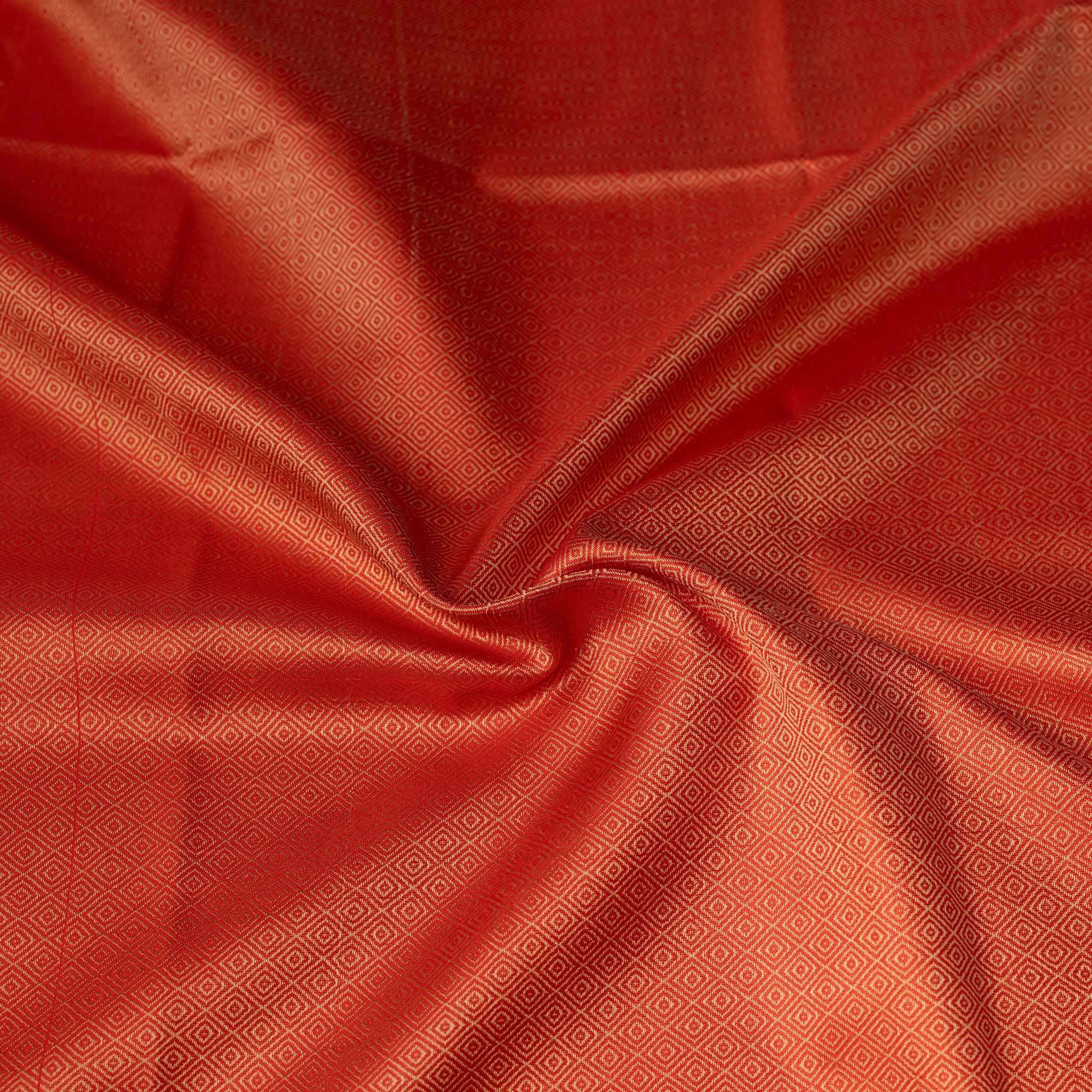 Diamond Twill Silk, Handwoven, Red – Grimfrost