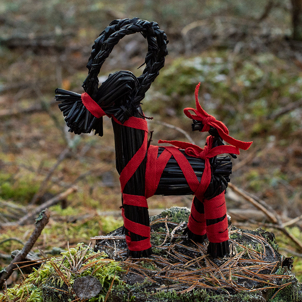 Yule Goat, Medium, Black – Grimfrost